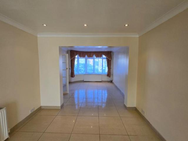 3 bedroom House To Rent