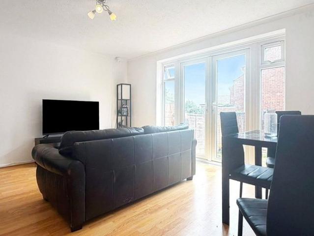 3 bedroom house to rent