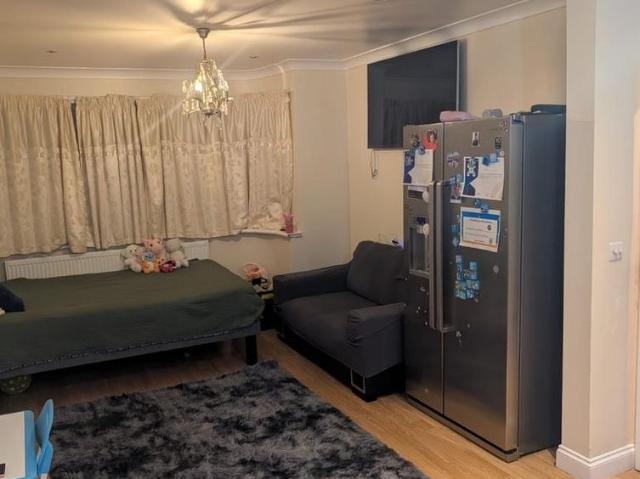 3 bedroom house to rent