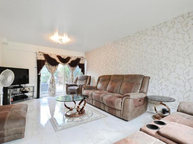 3 bedroom house to rent