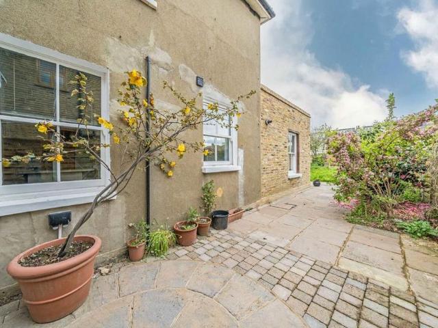 3 bedroom house to rent