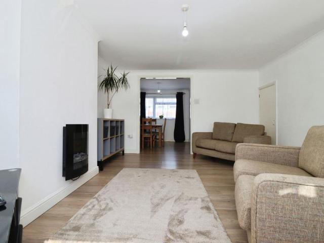 3 bedroom house to rent