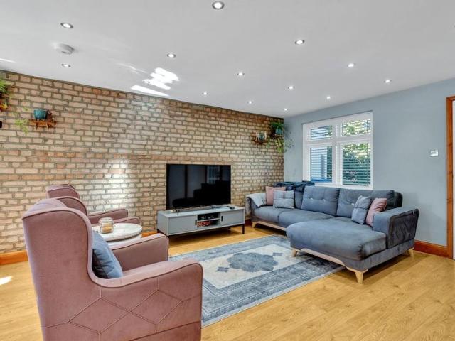 3 bedroom house to rent