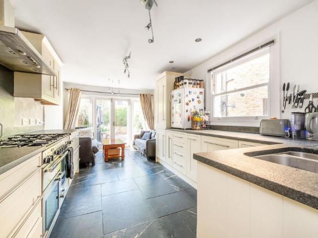 3 bedroom house to rent
