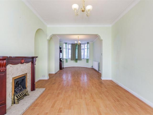 3 bedroom house to rent Tolworth Rise South, Surbiton, KT5