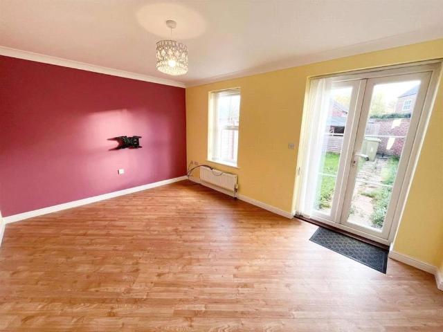 3 bedroom house to rent Ultra Avenue, Bletchley, Milton Keynes, Buckinghamshire, MK3