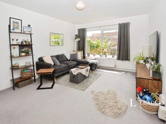3 bedroom house to rent Valley Road, Wivenhoe, Colchester, CO7