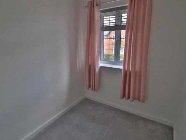 3 bedroom house to rent Watergrove Crescent, Great Sankey, Warrington, WA5