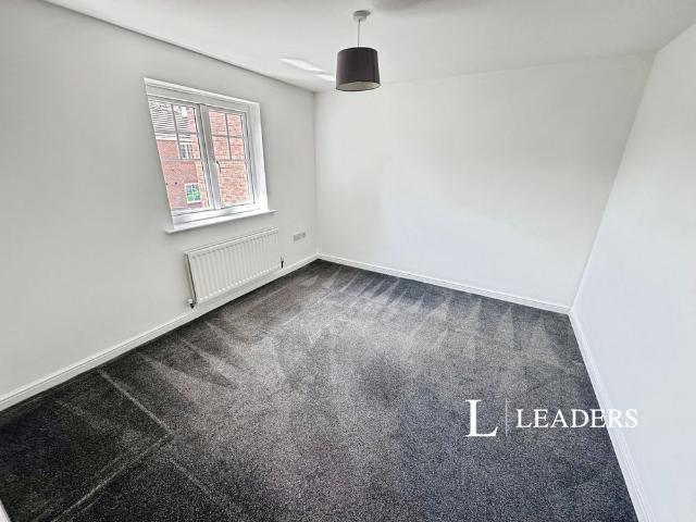 3 bedroom house to rent Waterlily Close, Stoke on Trent, Staffordshire, ST1