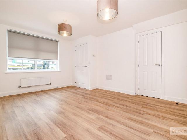 3 bedroom house to rent Woodpecker Close, Yapton, Arundel, West Sussex, BN18