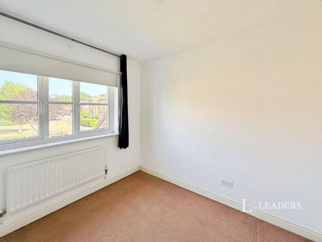 3 bedroom house to rent Wren Close, Burgess Hill, West Sussex, RH15