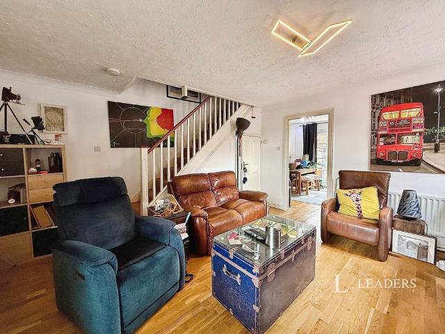 3 bedroom house to rent Wren Close, Burgess Hill, RH15