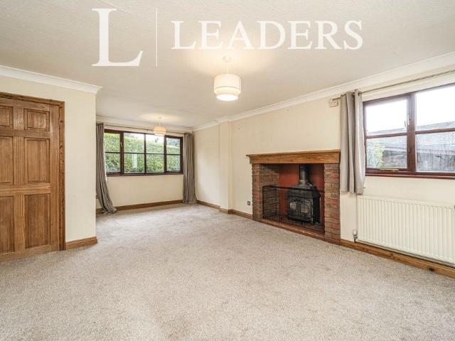 3 bedroom house to rent Abberley Avenue, Stourport on Severn, DY13