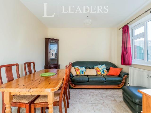 3 bedroom house to rent Algar Road, Stoke on Trent, ST4