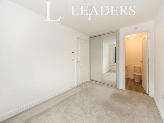 3 bedroom house to rent Armstrong Road, Luton, Bedfordshire, LU2