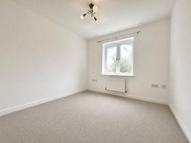 3 bedroom house to rent Avocet Road, Wixams, Bedford, Bedfordshire, MK42