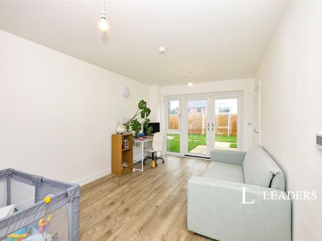 3 bedroom house to rent Brigettine Square, Cambridge, CB1