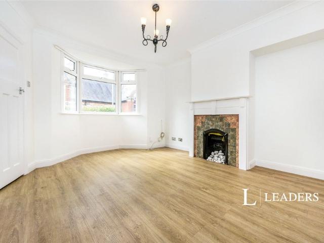 3 bedroom house to rent Bury Street, Newport Pagnell, Buckinghamshire, MK16