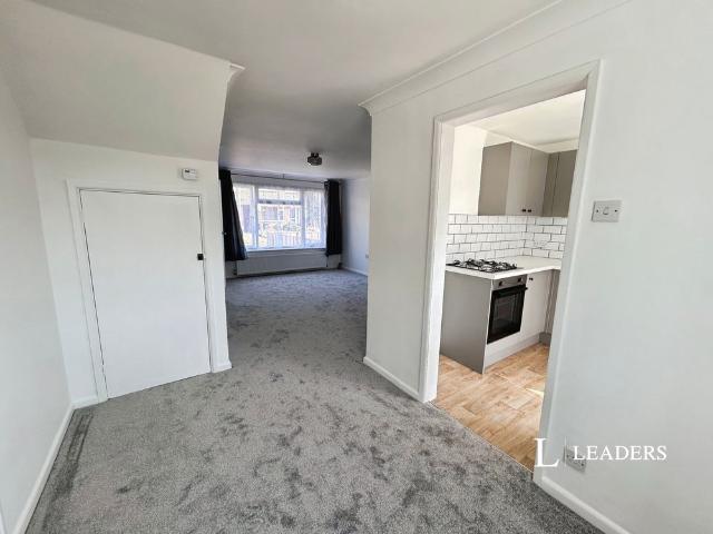 3 bedroom house to rent Cedar Close, Worthing, West Sussex, BN13