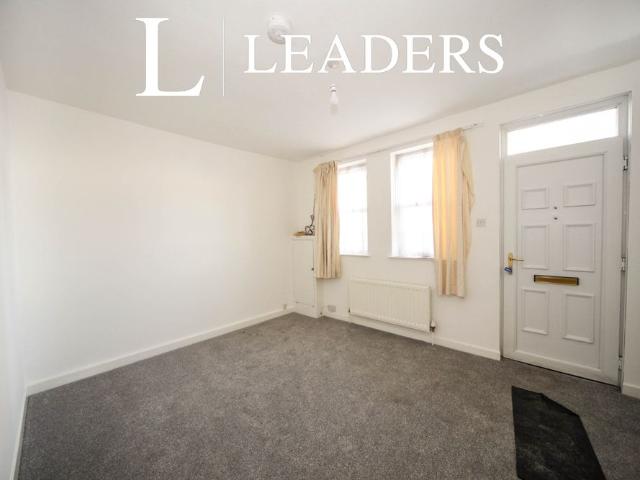 3 bedroom house to rent Chapel Street, Luton, LU1