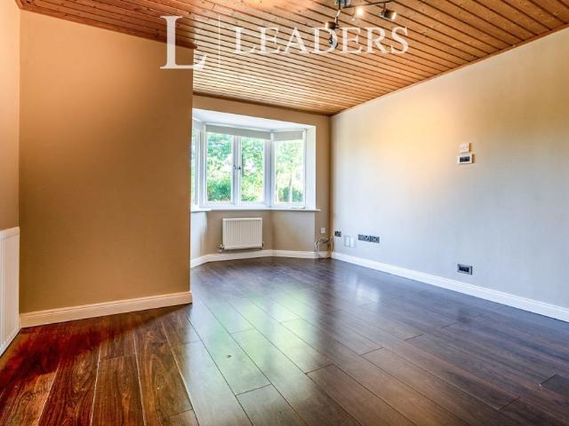 3 bedroom house to rent Chichester Close, Ellistown, Coalville, Leicestershire, LE67
