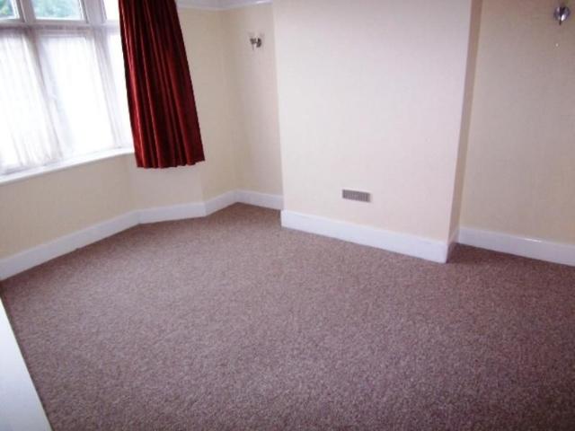 3 bedroom house to rent Churchill Crescent, Poole, BH12