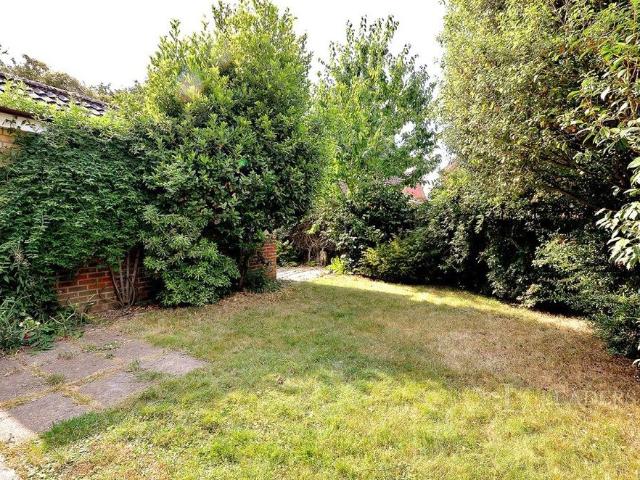 3 bedroom house to rent Collingwood Close, Hethersett, Norwich, NR9