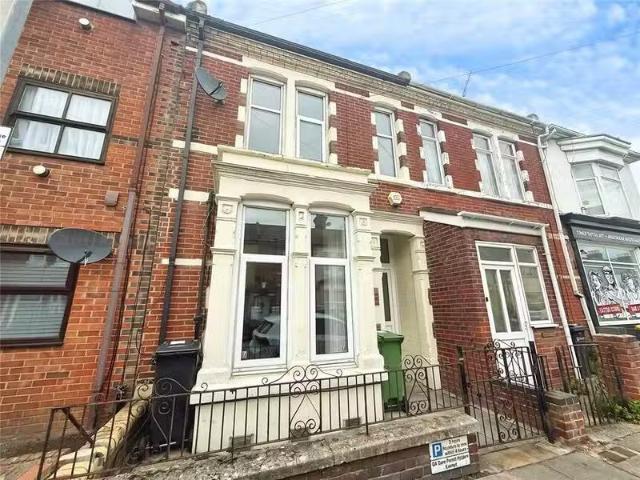 3 bedroom House to rent, Clive Road, Portsmouth, PO1 £1,495 pcm