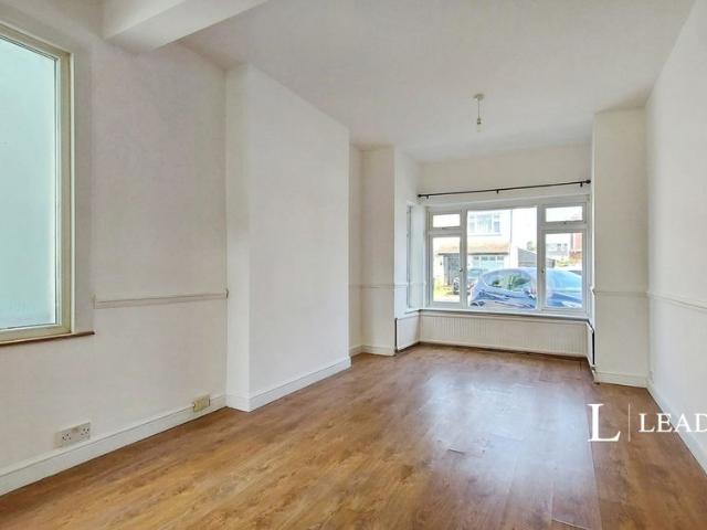 3 bedroom house to rent Cromwell Road, Southend on Sea, Essex, SS2