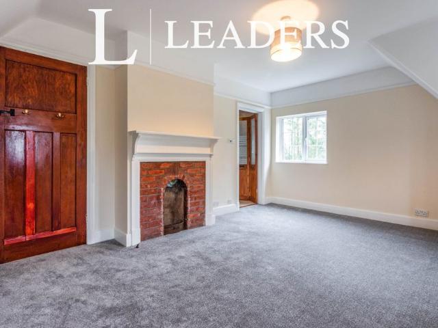 3 bedroom house to rent Crab Hill Lane, South Nutfield, Redhill, RH1