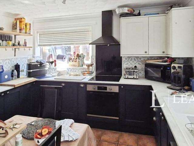 3 bedroom house to rent Crestview Drive, Lowestoft, NR32