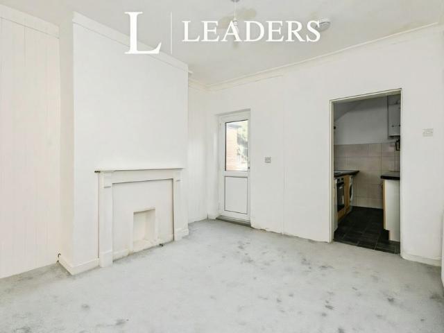 3 bedroom house to rent Dalestorth Street, Sutton in Ashfield, Nottinghamshire, NG17