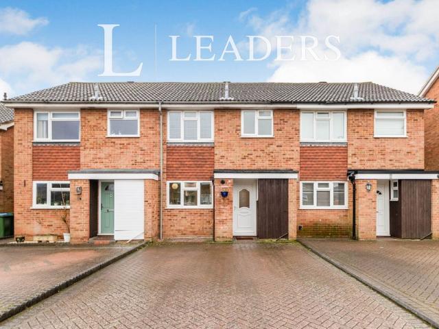 3 bedroom house to rent Egmont Road, Walton on Thames, KT12