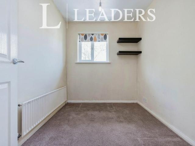 3 bedroom house to rent Elmhurst Close, Furzton, Milton Keynes, Buckinghamshire, MK4