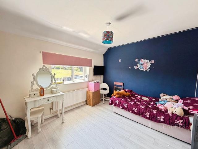 3 bedroom house to rent Foxlydiate Crescent, Redditch, B97
