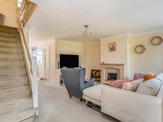 3 bedroom house to rent Froxfield Gardens, Portchester, Fareham, PO16