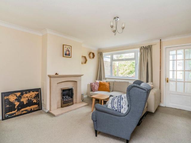 3 bedroom house to rent Froxfield Gardens, Portchester, Fareham, PO16