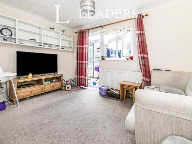 3 bedroom house to rent Gainsborough Drive, Lawford, Manningtree, CO11
