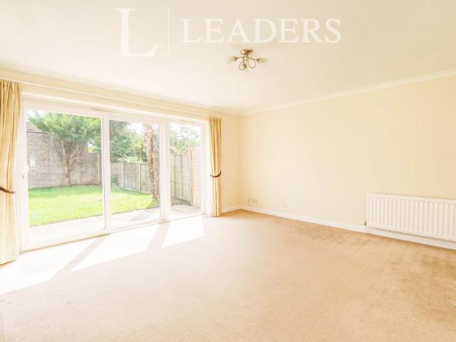 3 bedroom house to rent Gainsborough Drive, Selsey, Chichester, PO20