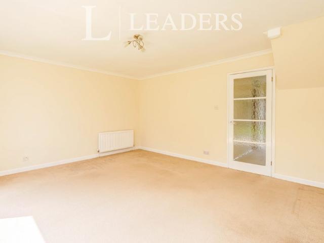 3 bedroom house to rent Gainsborough Drive, Selsey, Chichester, PO20