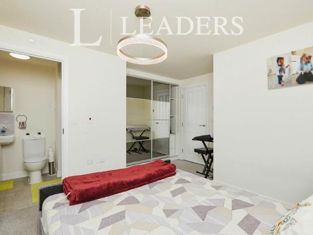 3 bedroom house to rent Gilling Close, Littleover, Derby, DE23