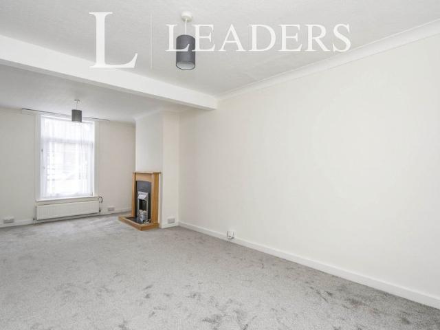 3 bedroom house to rent Grove Road, Gosport, PO12