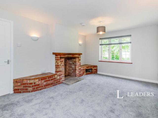3 bedroom house to rent Henfold Lane, Beare Green, Dorking, RH5