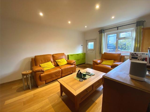 3 bedroom house to rent Head Lane, Great Cornard, Sudbury, Suffolk, CO10