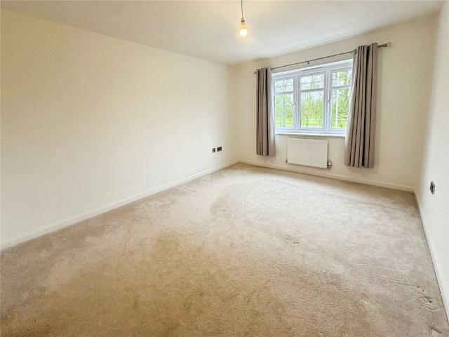 3 bedroom house to rent Hickman Way, Kenilworth, Warwickshire, CV8