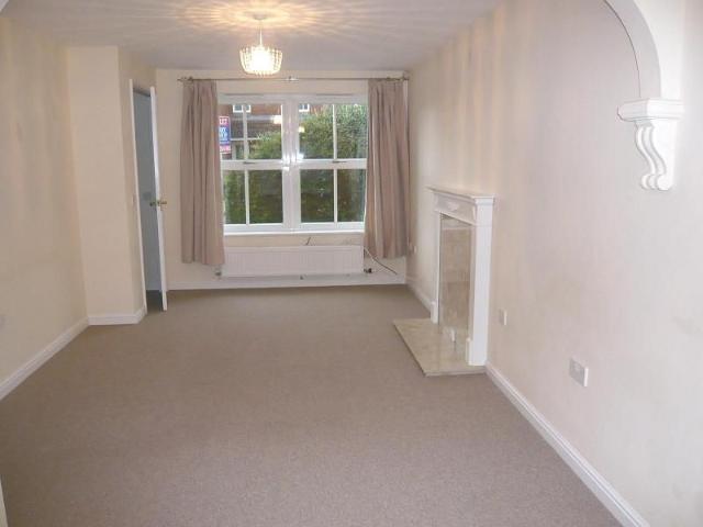 3 bedroom house to rent Highdown Way, Swindon, Wiltshire, SN25