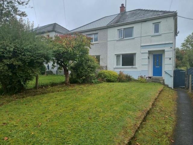 3 Bedroom House To Rent In Talhardd Villas, Ffairfach, SA19