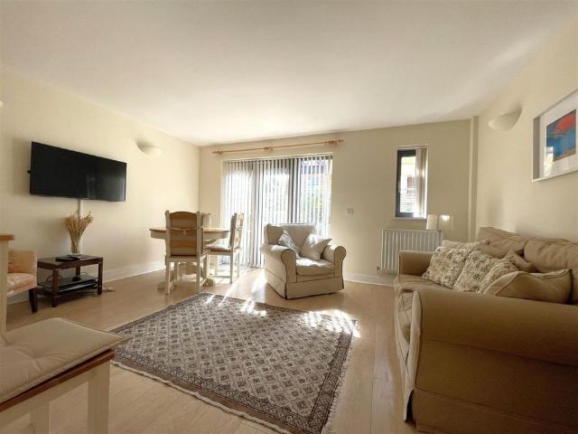 3 Bedroom House To Rent in Tenterden