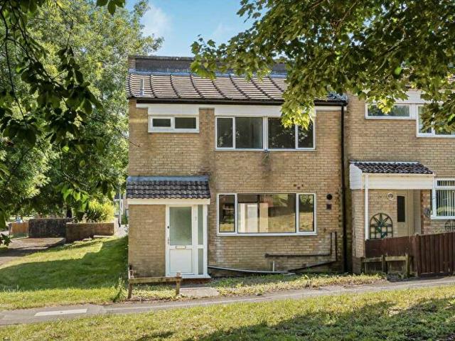 3 Bedroom House To Rent In The Grange, NN11