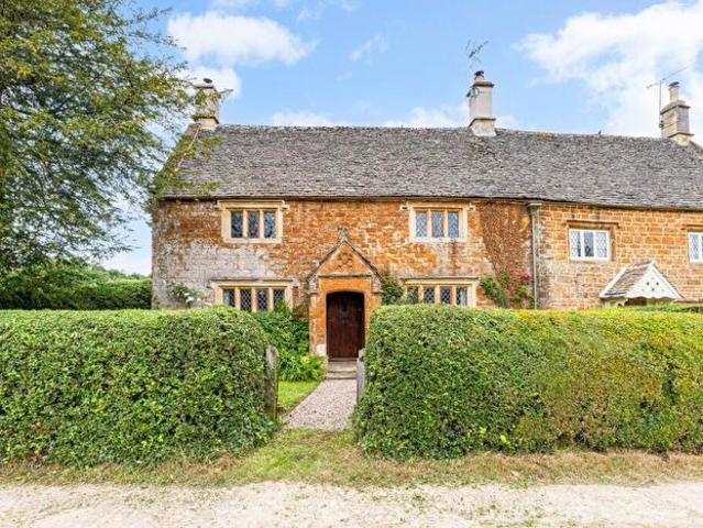 3 Bedroom House To Rent In The Green Great Tew, OX7